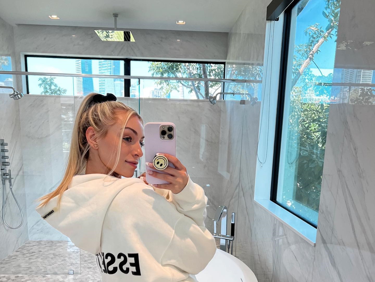 Therealbrittfit Bio, Age, Career, Net Worth, Height, Education,