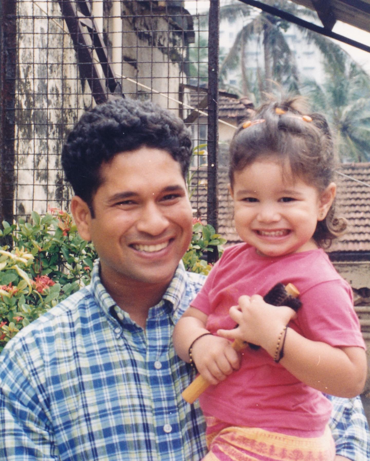 Sara Tendulkar Bio, Age, Career, Net Worth, Height, Education,